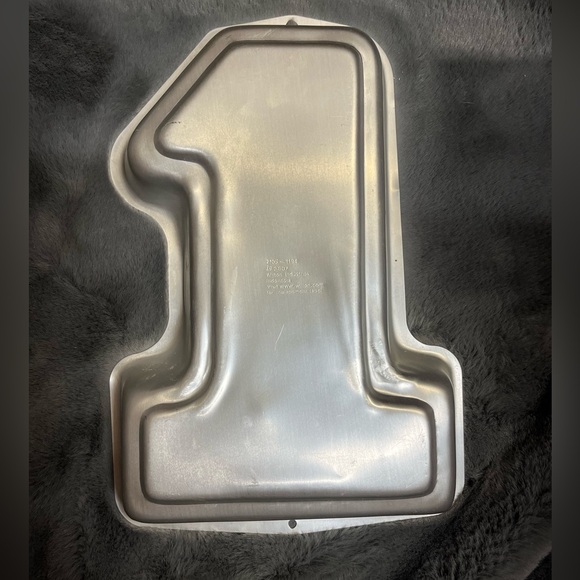Wilton | Kitchen | Wilton Number One First Birthday Smash Cake Pan ...